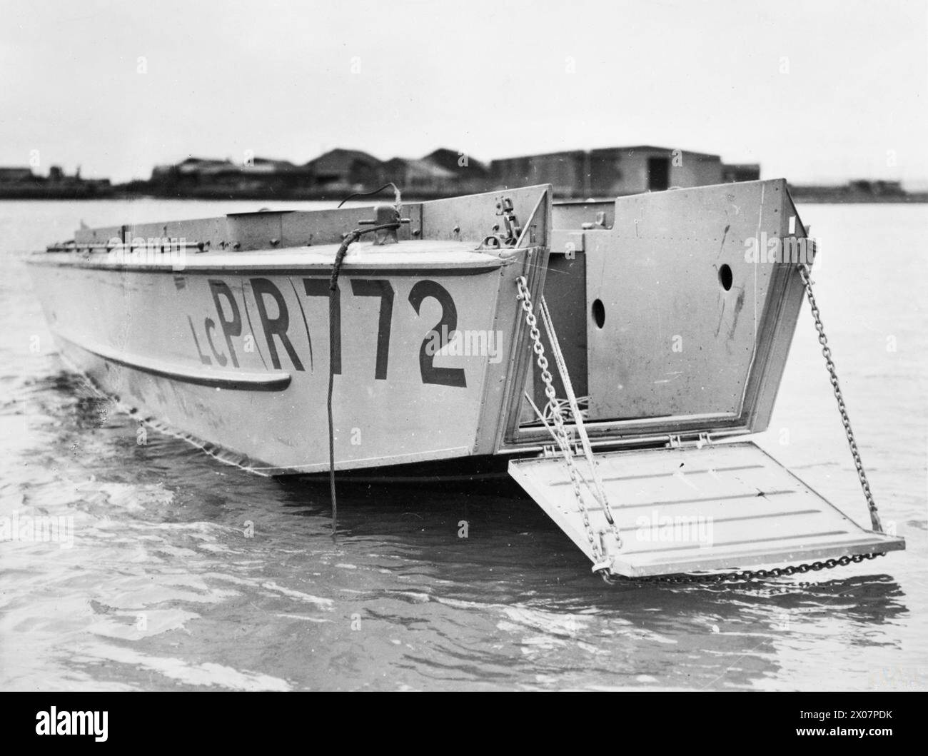 LANDING CRAFT PERSONNEL (RAMPED). 26 AUGUST 1942. - Bow View LCP No 772 ...
