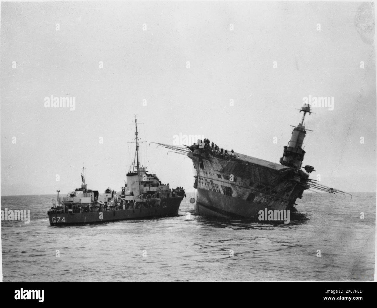 THE ROYAL NAVY DURING THE SECOND WORLD WAR - View from HMS HERMIONE of ...