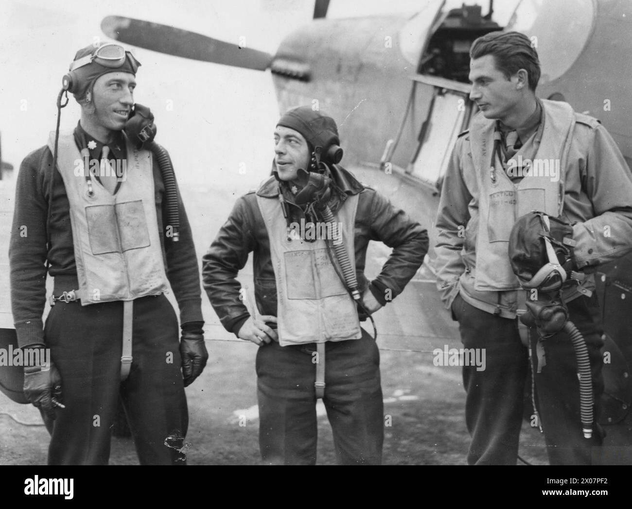 UNITED STATES NINTH AIR FORCE IN BRITAIN, 1942-1945 - Three pilots of ...