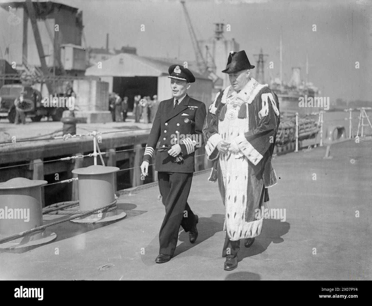 On 2 July 1943 in Glasgow, the Lord Provost of Dundee and officials ...