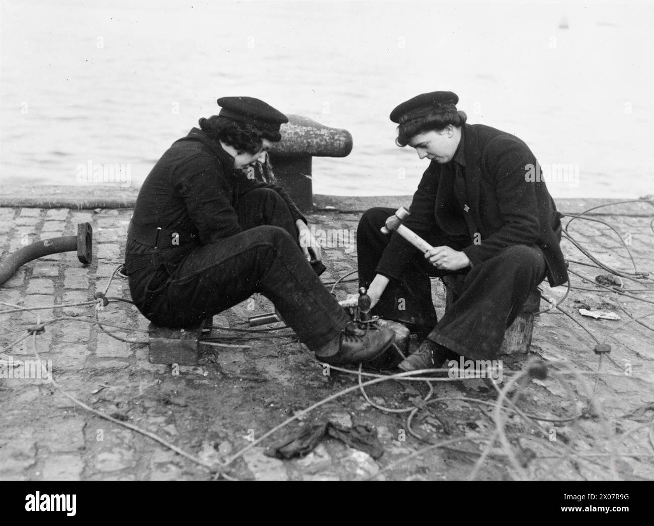 THE WOMEN'S ROYAL NAVAL SERVICE DURING THE SECOND WORLD WAR - Wrens ...