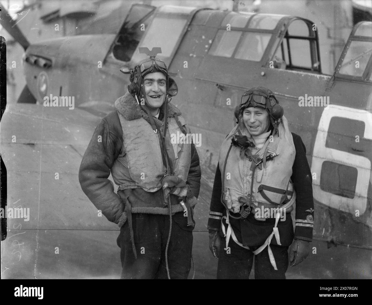 THE ROYAL NAVY DURING THE SECOND WORLD WAR - The pilot and observer of ...