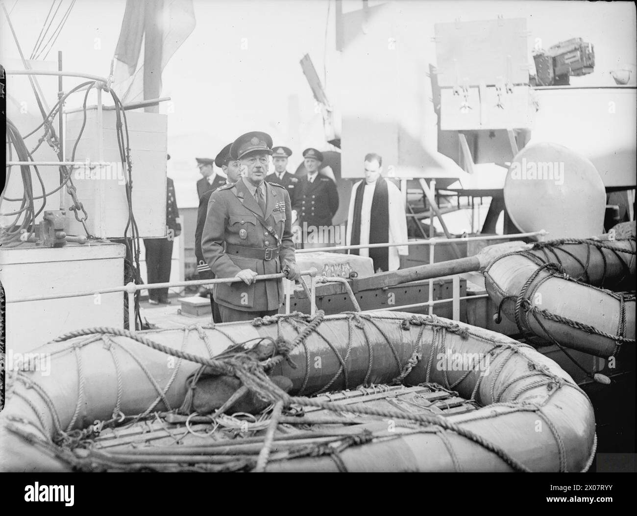 CORVETTE FOR YUGO SLAVIA. 22 OCTOBER 1943, GRIMSBY. THE CORVETTE MALLOW ...