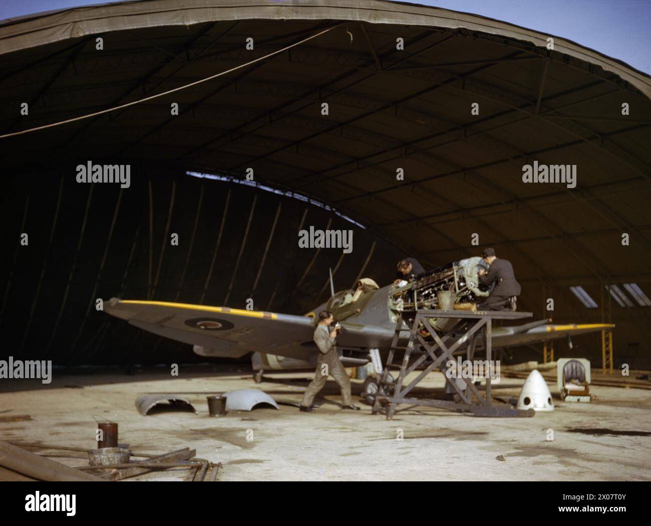 AT A ROYAL AIR FORCE FIGHTER STATION IN BRITAIN, NOVEMBER 1942 - A ...