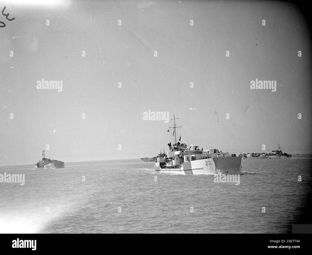 Taking up landing position hi-res stock photography and images - Alamy