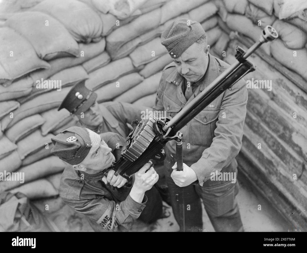 Lewis gun operation hi-res stock photography and images - Alamy