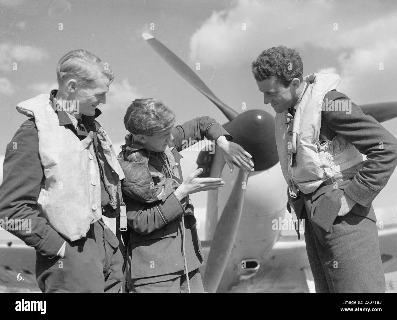 September 1940 aerial hi-res stock photography and images - Alamy