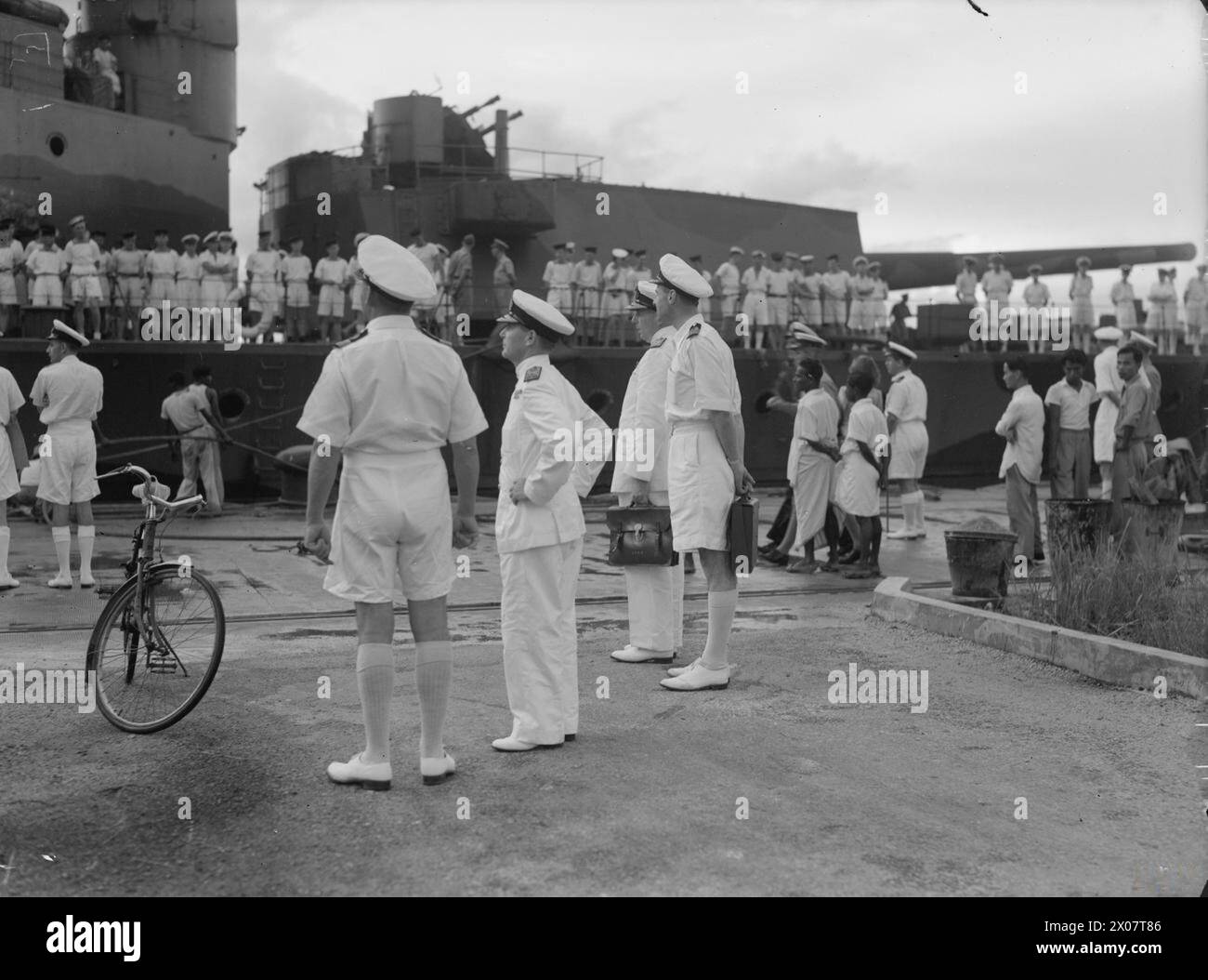 ARRIVAL OF HMS PRINCE OF WALES AT SINGAPORE. 4 DECEMBER 1941. - The new ...