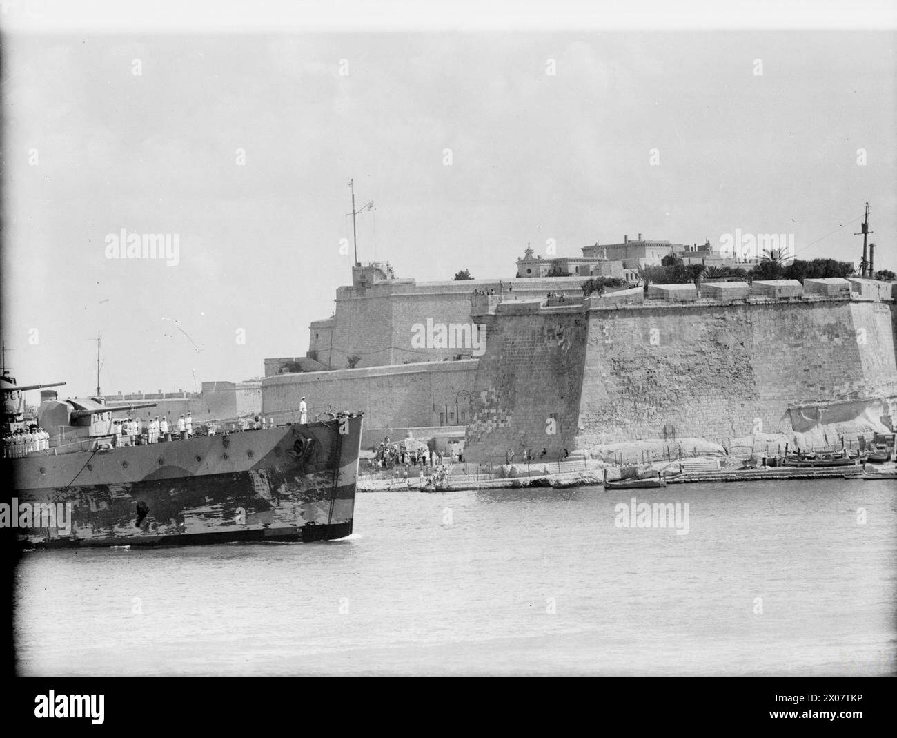 Hms nelson malta hi-res stock photography and images - Alamy
