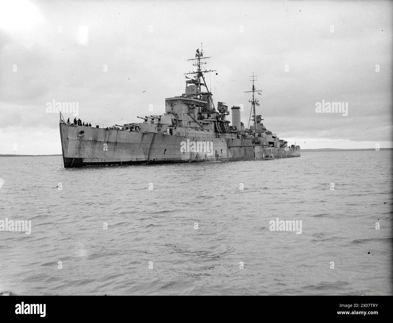 Quarter view of HMS Swiftsure, a Minotaur-class British cruiser ...