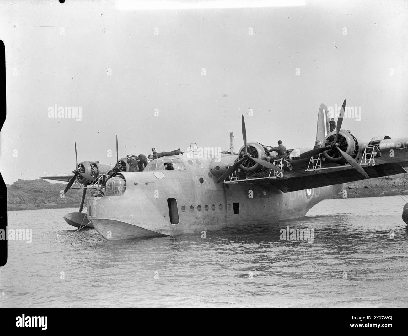 ROYAL AIR FORCE COASTAL COMMAND, 1939-1945. - Groundcrew performing a ...