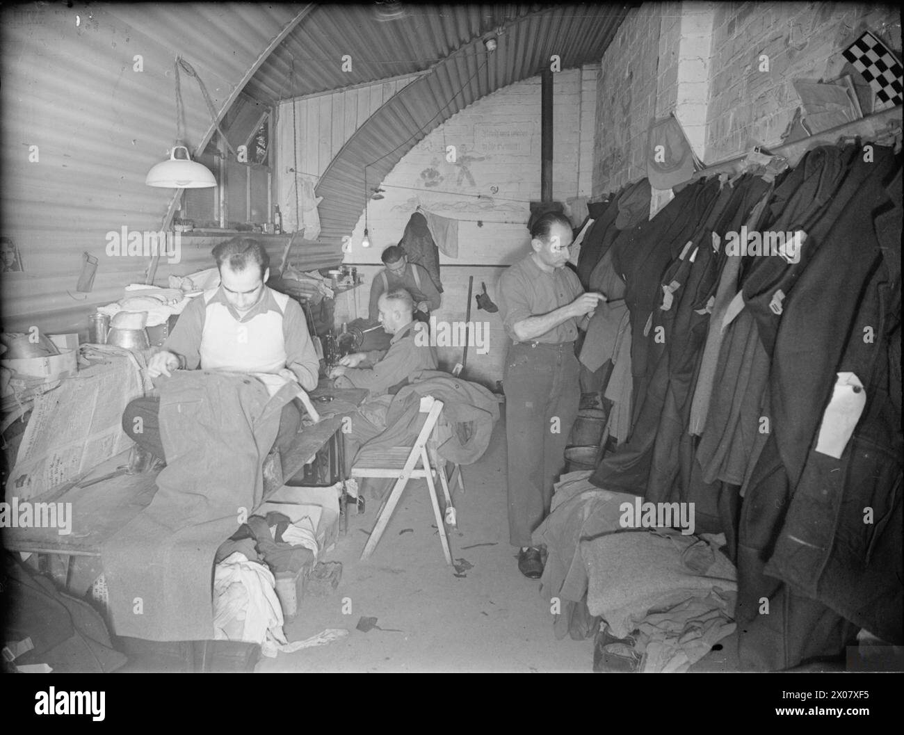 GERMAN PRISONERS OF WAR IN BRITAIN: EVERYDAY LIFE AT A GERMAN POW CAMP ...