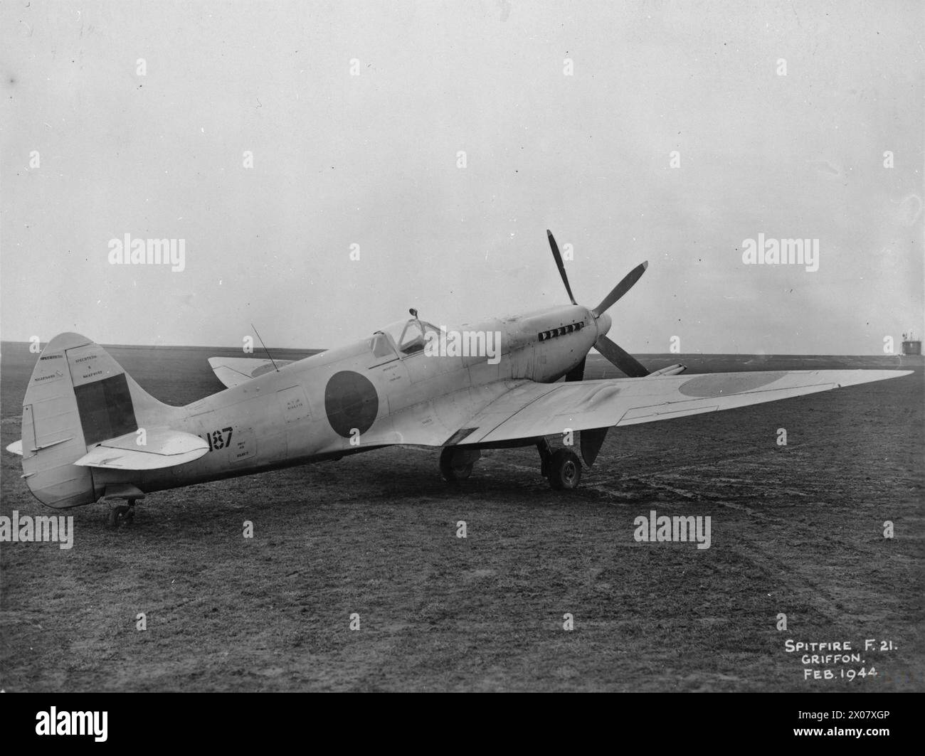 ROYAL AIR FORCE AIRCRAFT OF THE SECOND WORLD WAR - Spitfire F Mk.21, 3rd Prototype, LA187 ...
