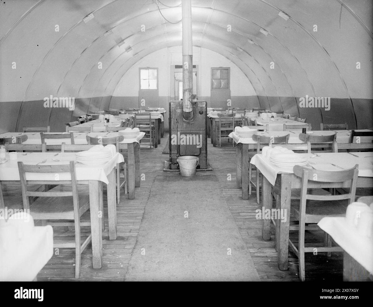 Engineers mess hall hi-res stock photography and images - Alamy