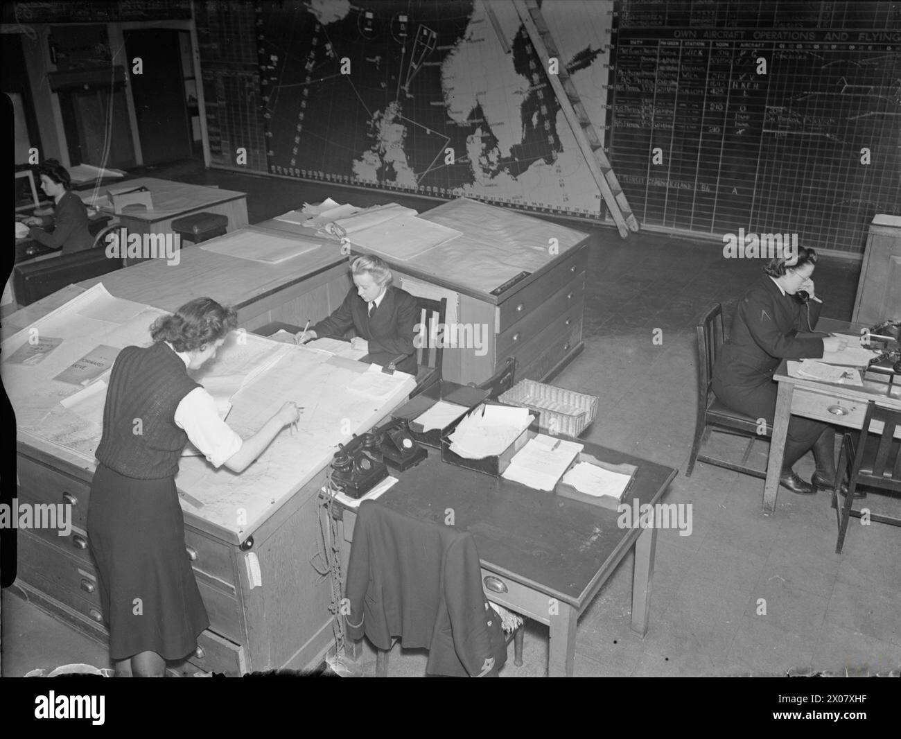 Wrens of the Women’s Royal Naval Service plot positions of Allied and ...