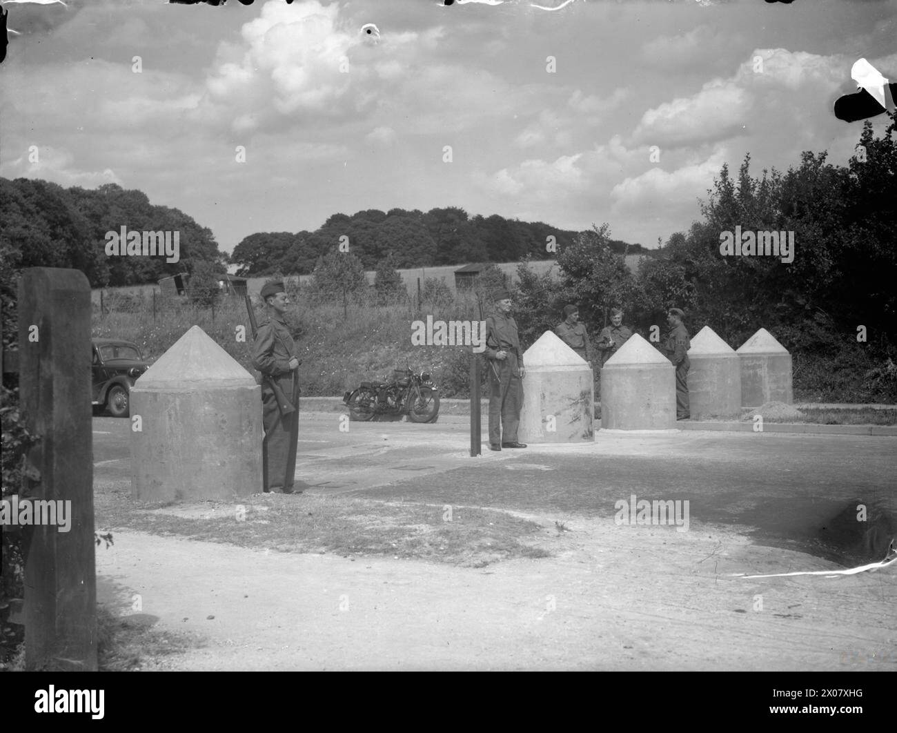 1940 local defence volunteers hi-res stock photography and images - Alamy