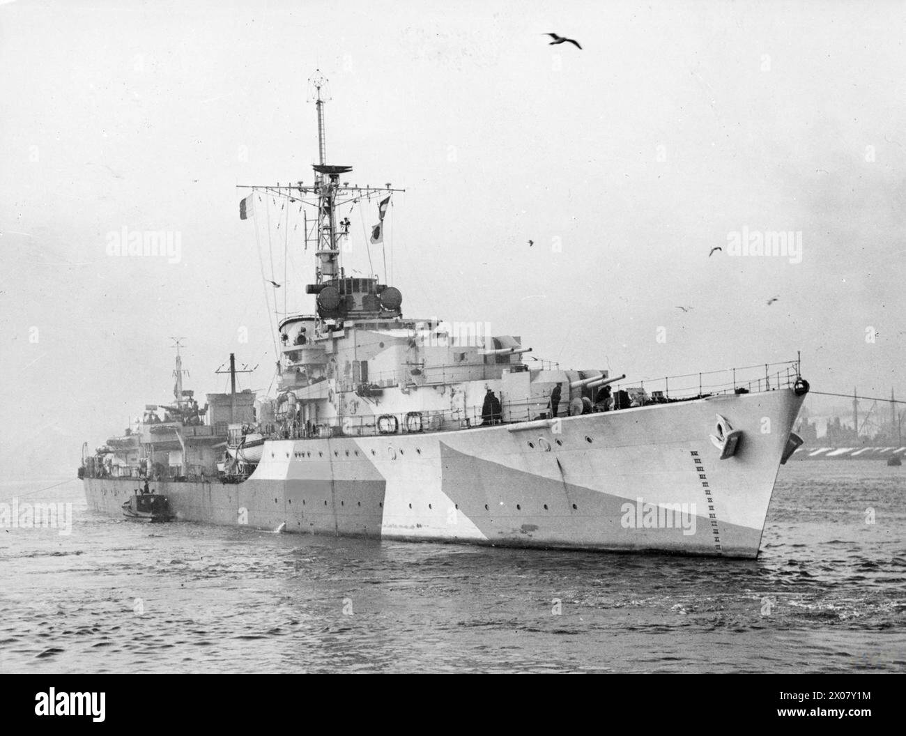 HMS BARFLEUR, BRITISH BATTLE CLASS DESTROYER. 1944, AT SEA. - , Royal ...