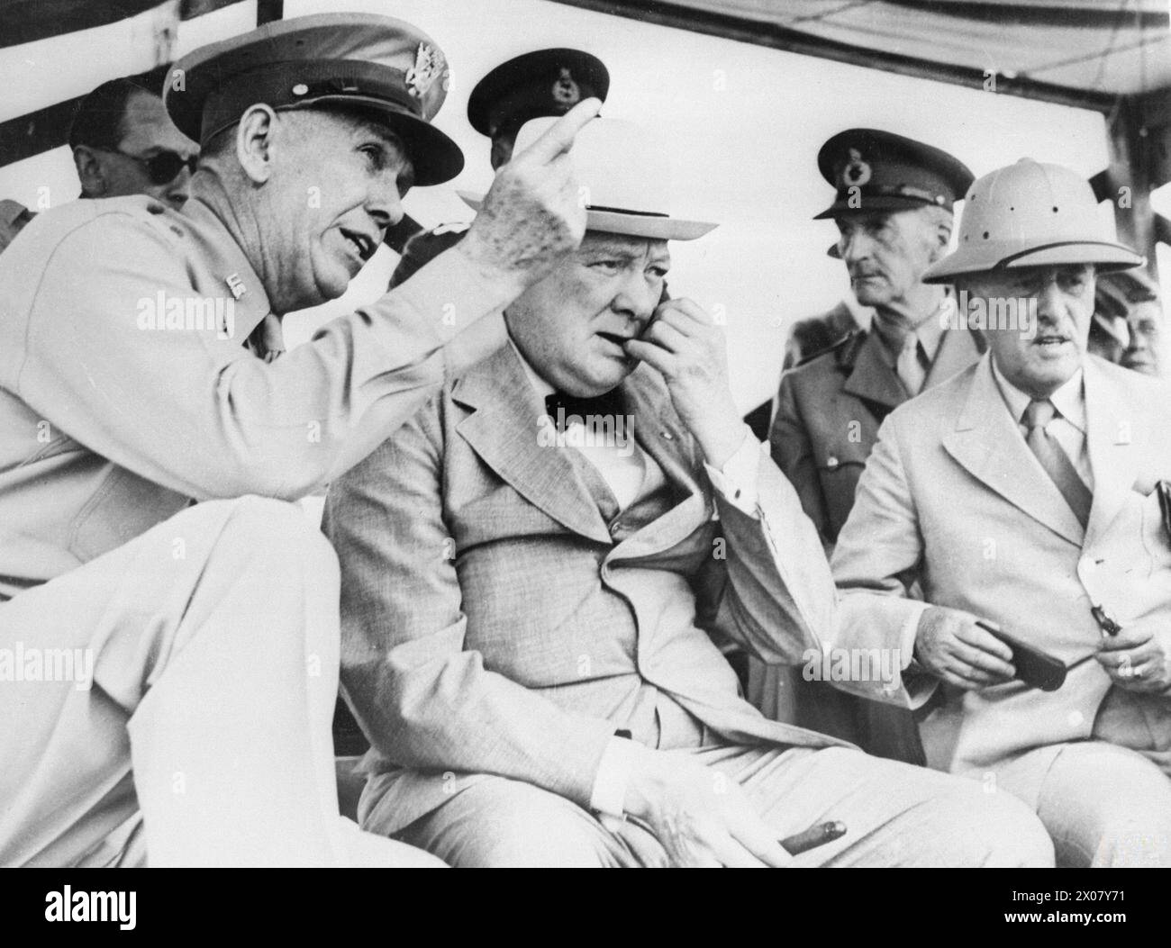 Winston Churchill observes American paratroop demonstrations at Fort ...