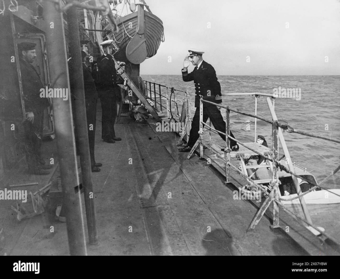 LIFE ON BOARD A DUTCH DESTROYER, HNMS ISAAC SWEERS IN THE MEDITERRANEAN ...