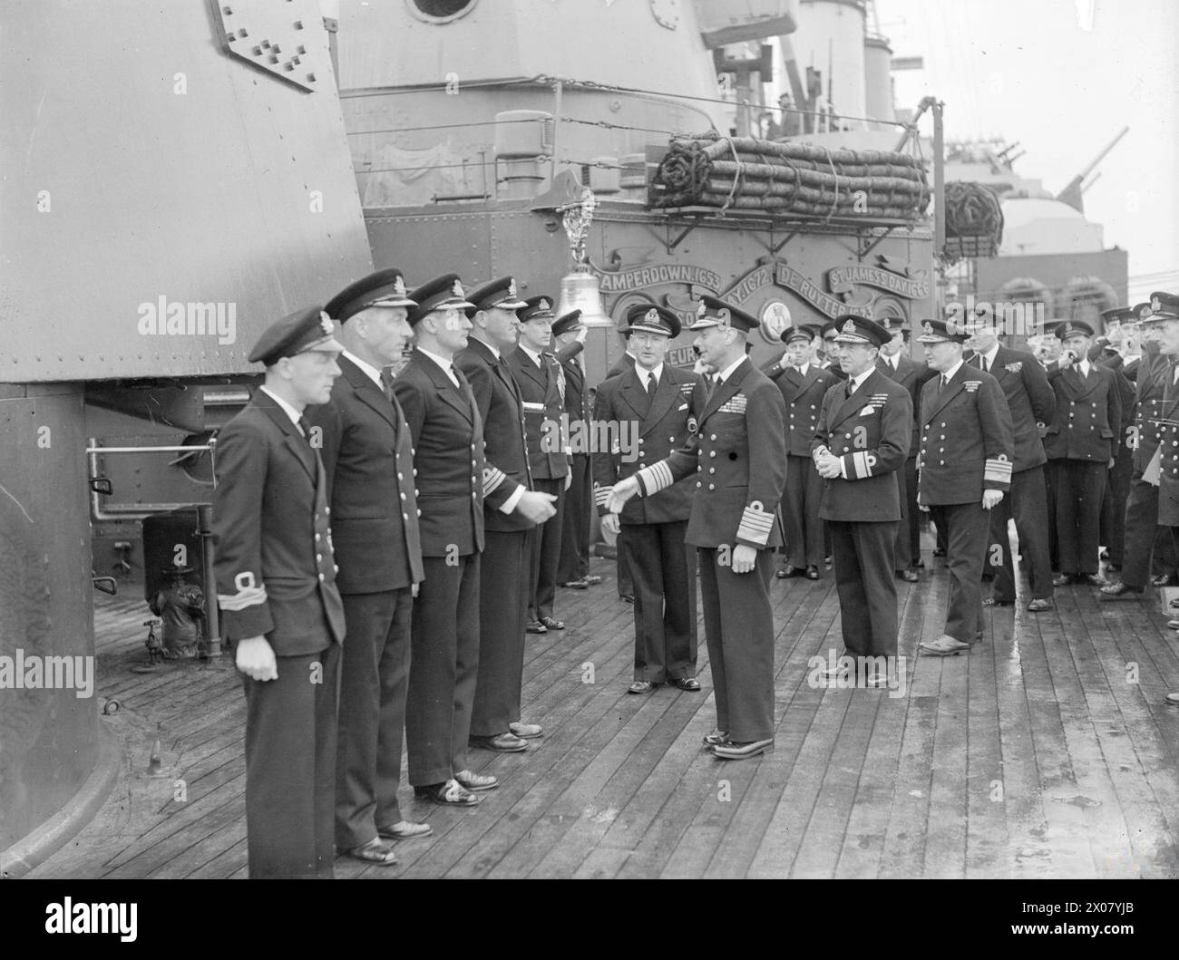 THE ROYAL NAVY DURING THE SECOND WORLD WAR - HM King George VI meeting ...