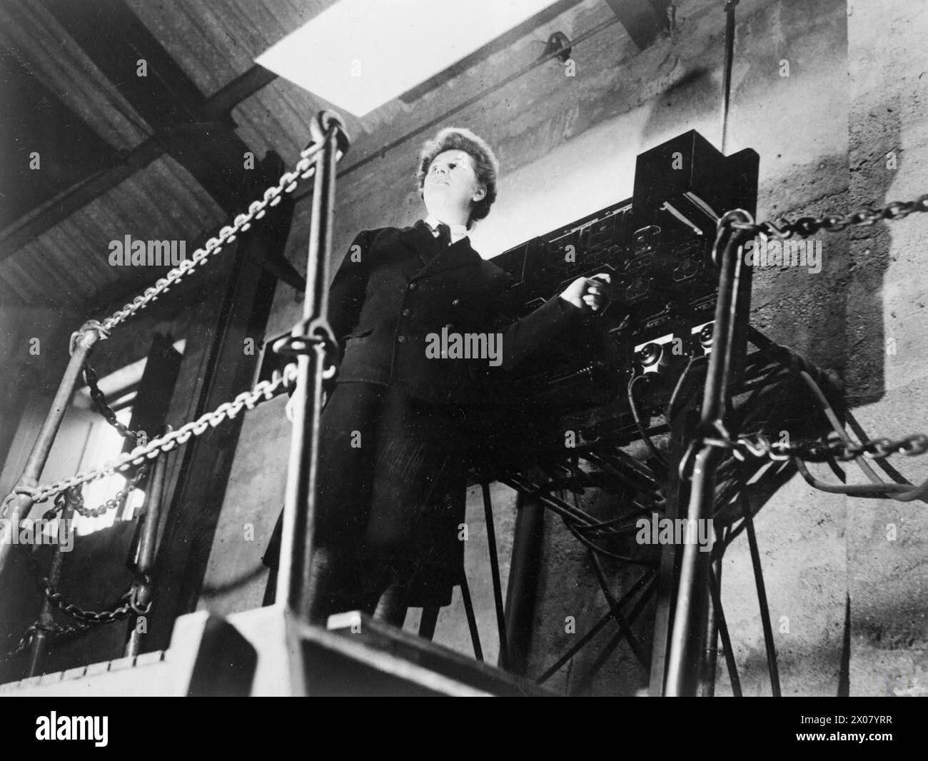 WRNS AT GIBRALTAR. MARCH 1944, WRNS HAVE BEEN SERVING IN GIBRALTAR ...
