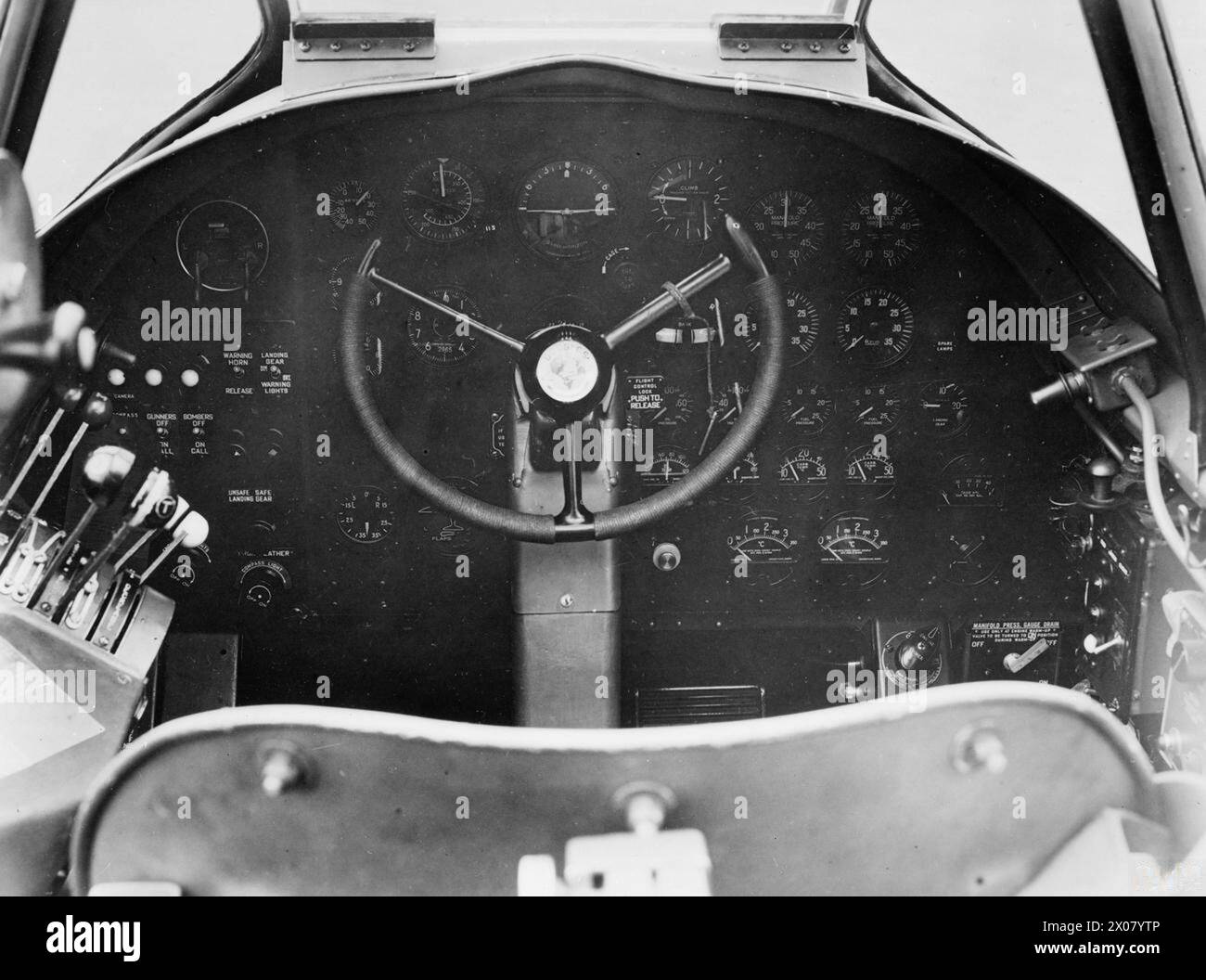 AMERICAN AIRCRAFT IN ROYAL AIR FORCE SERVICE 1939-1945: DOUGLAS DB-7 ...