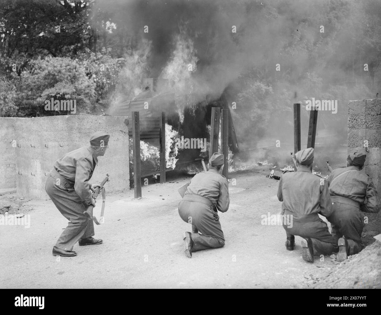 Home guard and 1940 hi-res stock photography and images - Alamy