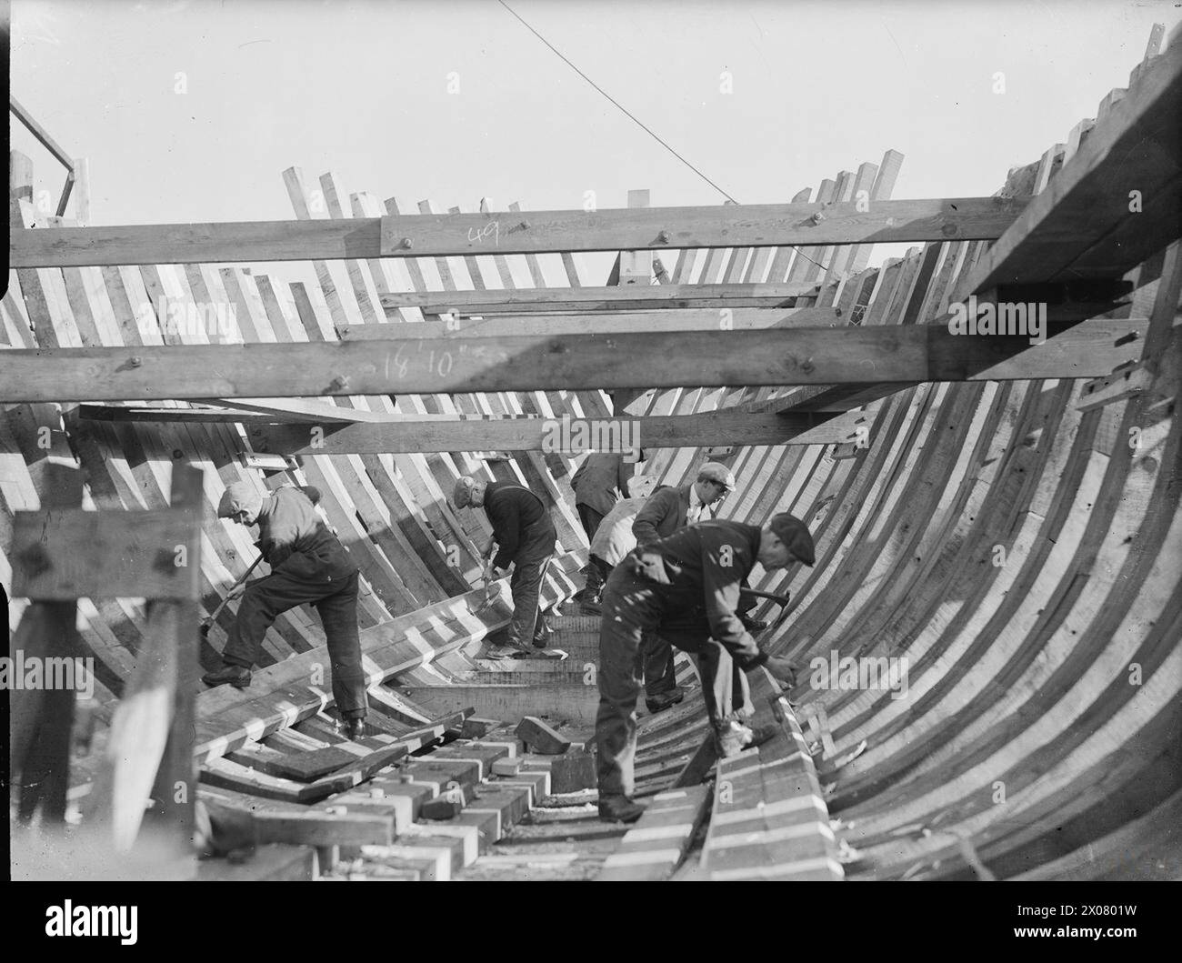 WAR INDUSTRY IN BRITAIN 1939-1945 - Shipbuilding: The construction of a ...