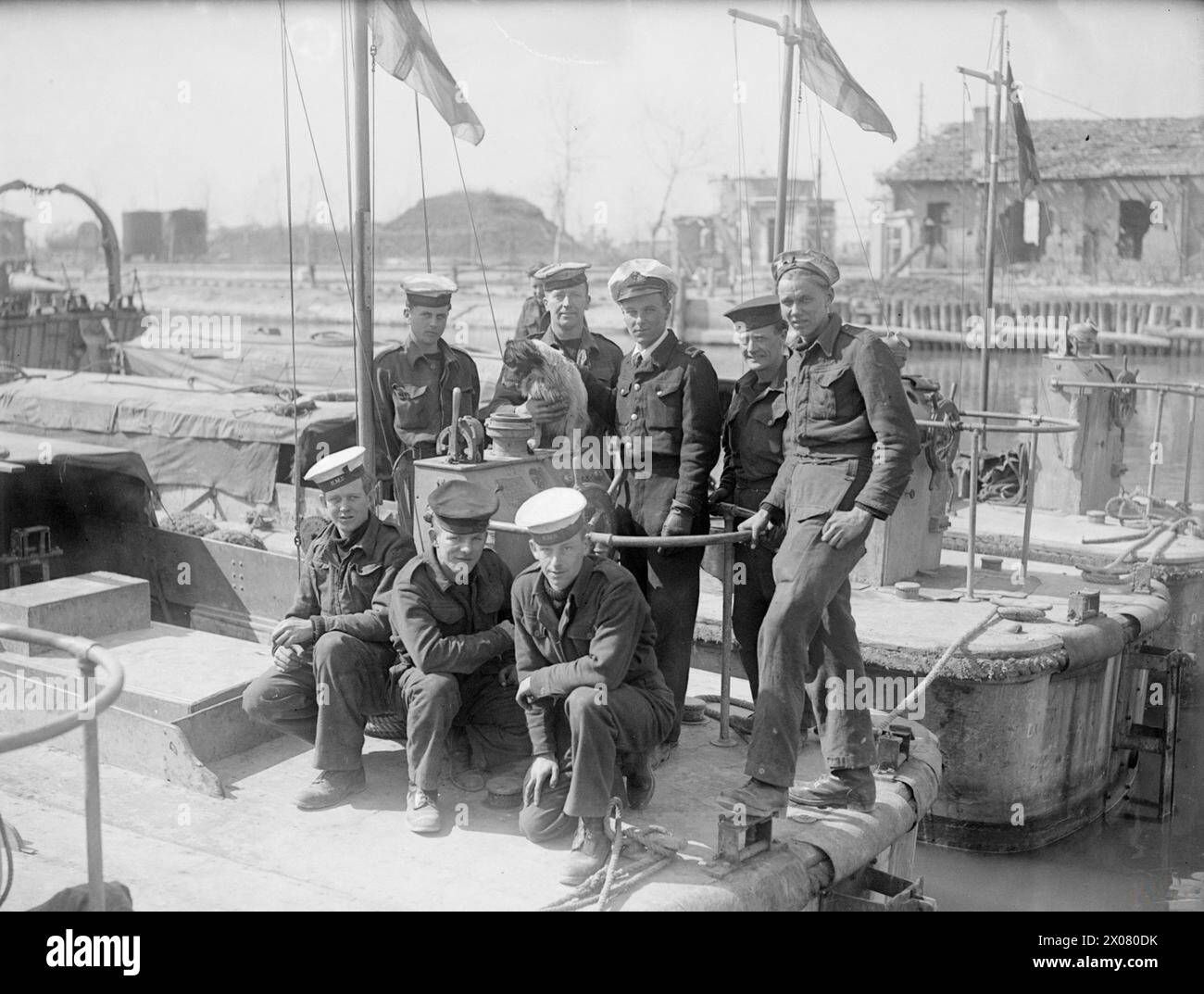 BRITAIN'S SMALLEST MINESWEEPERS SWEEP PORT OF RAVENNA. MARCH 1945 ...