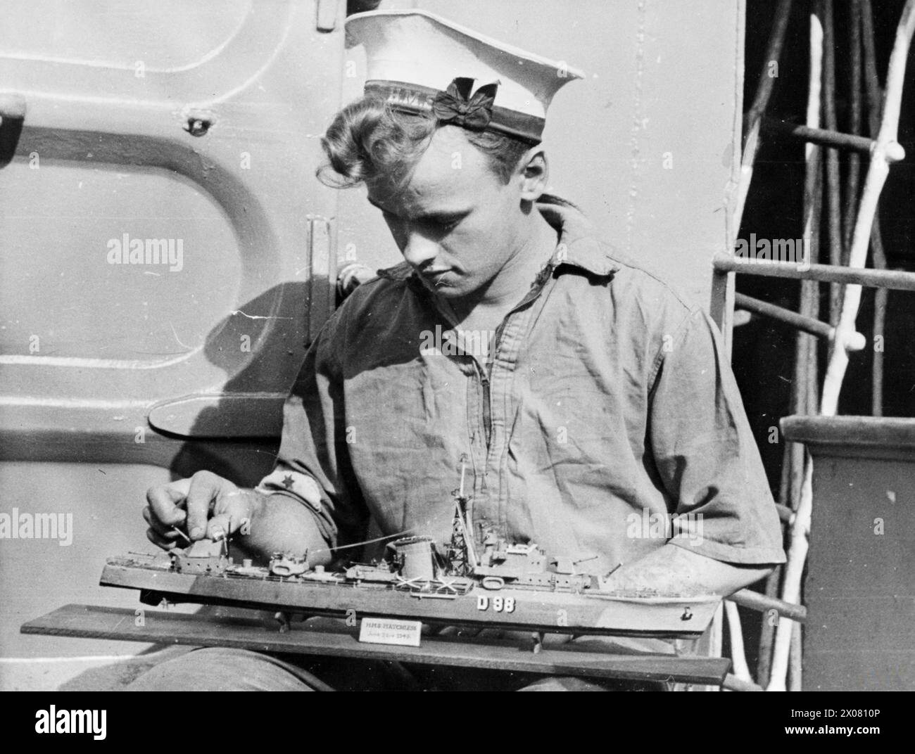 Hms matchless hi-res stock photography and images - Alamy