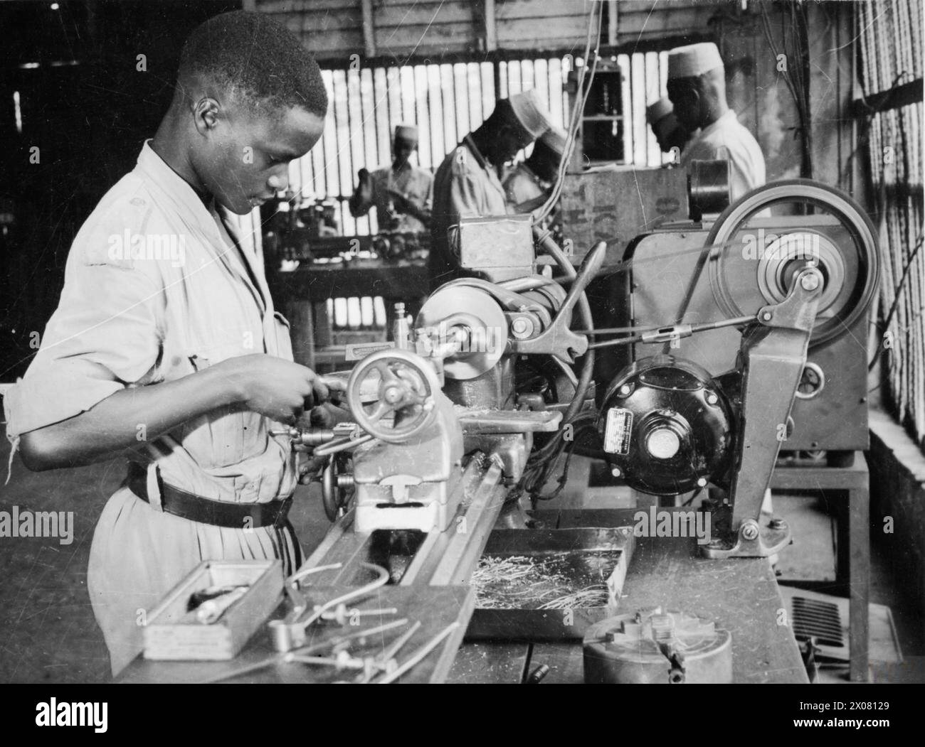EAST AFRICAN TROOPS IN TRAINING, C. 1945 - Troops of the East African ...
