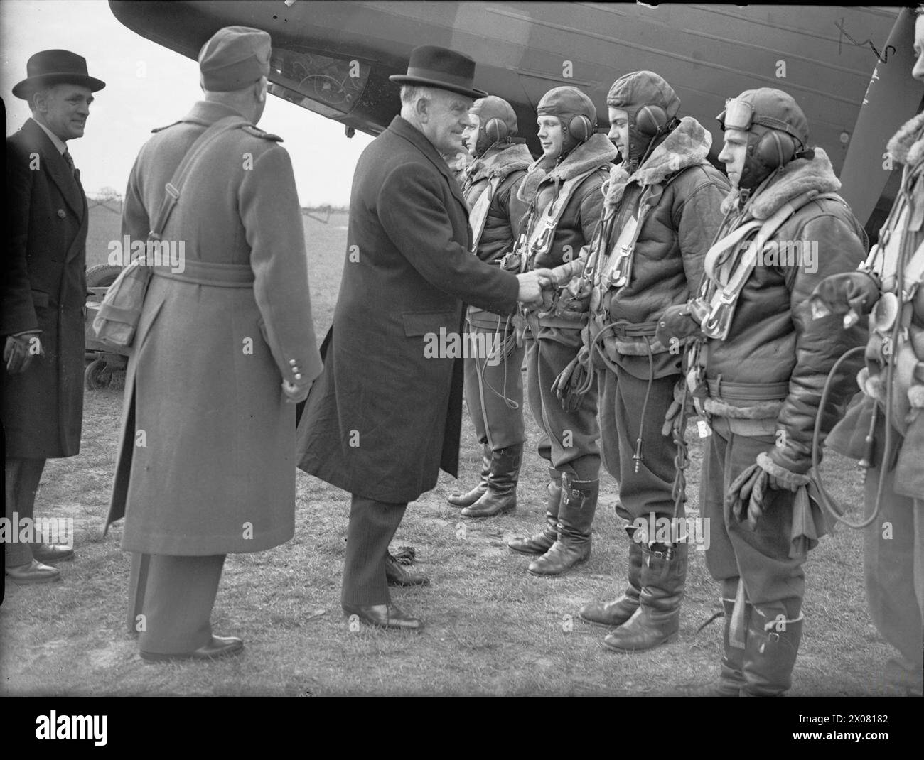 ROYAL AIR FORCE BOMBER COMMAND, 1939-1940. - W J Jordan, the High ...