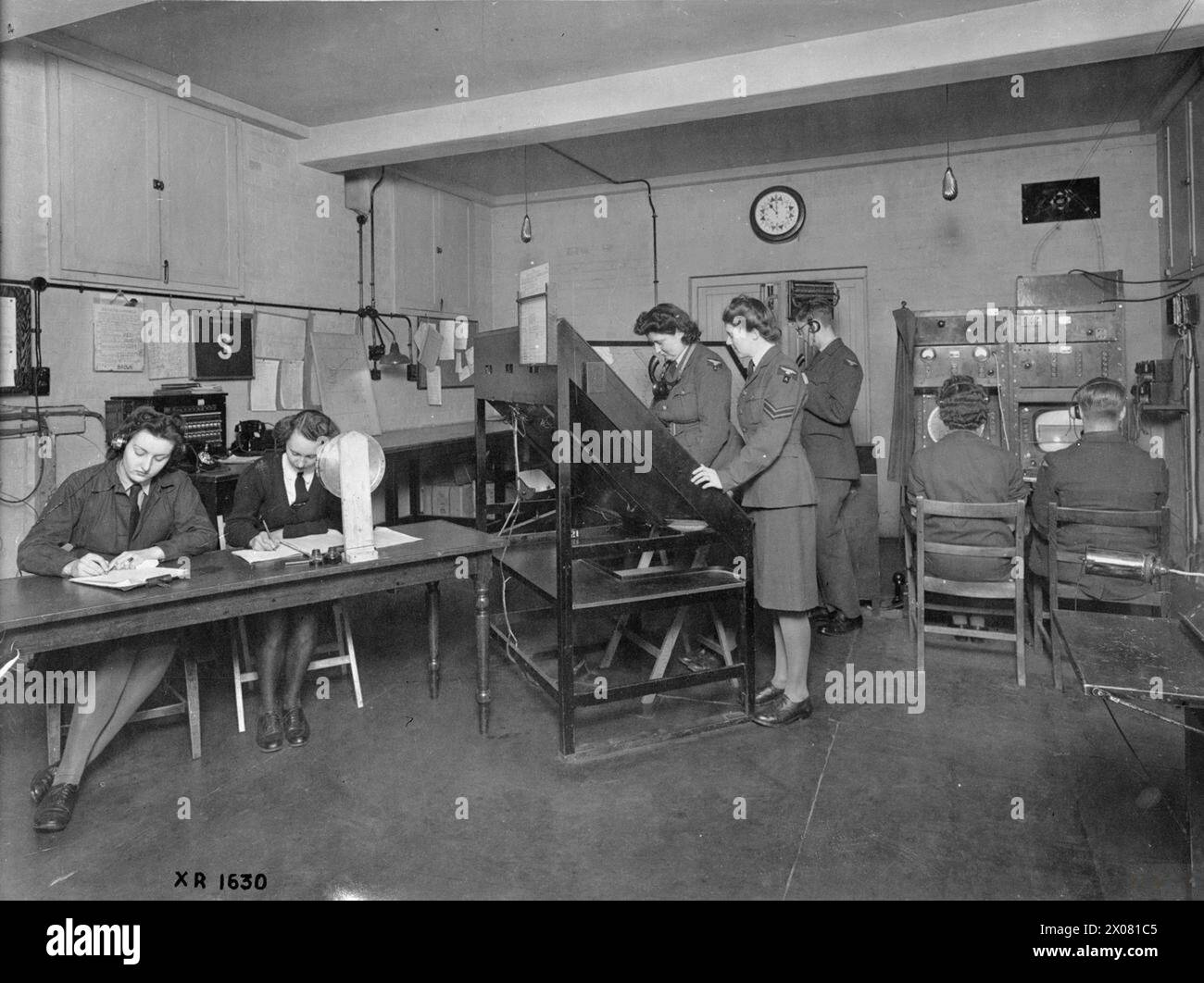 ROYAL AIR FORCE RADAR, 1939-1945. - Chain Home Low: interior of a ...