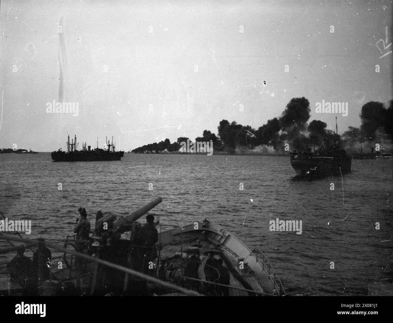 COMBINED OPERATIONS OFF THE NORTH AFRICAN COAST. NOVEMBER 1942 ...