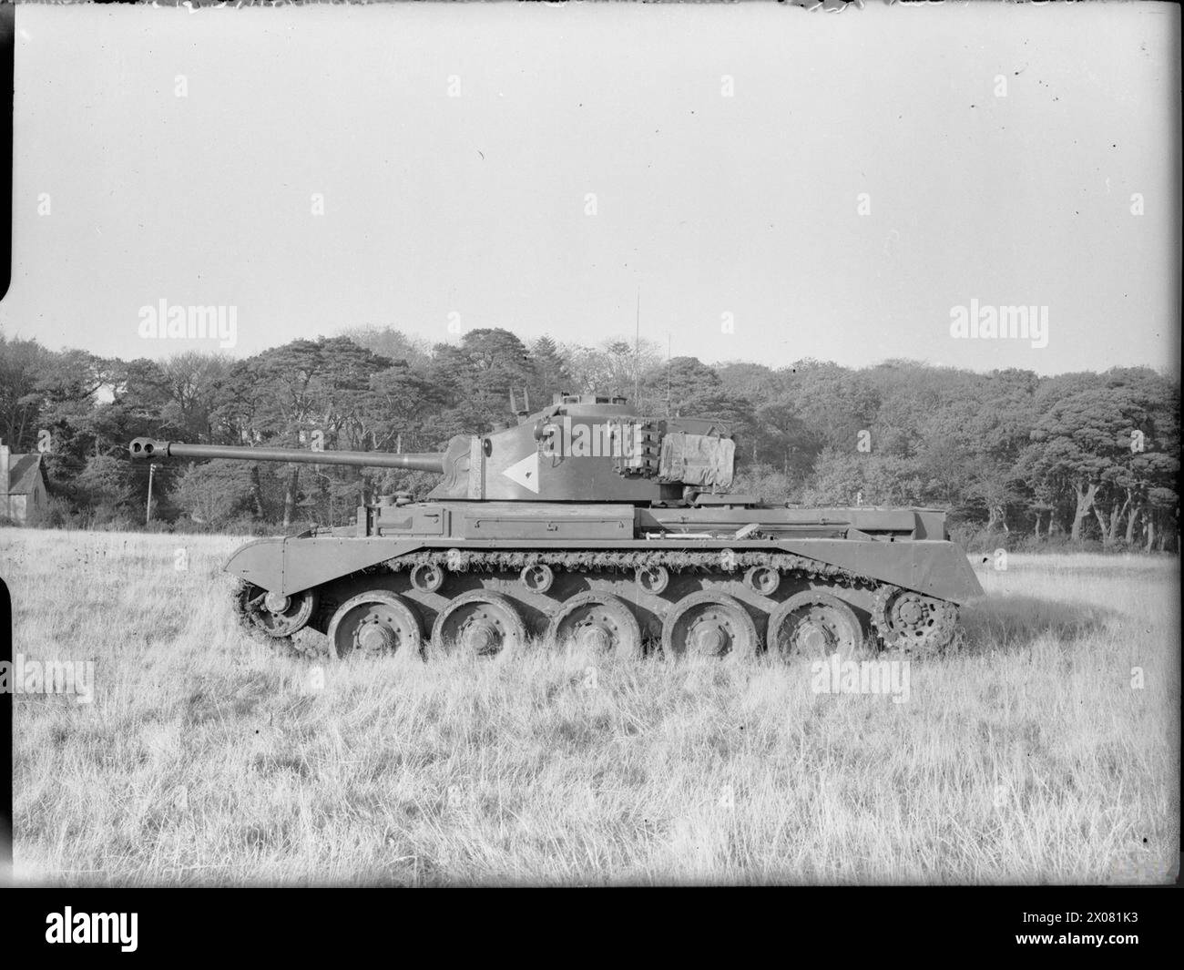 TANKS AND AFVS OF THE BRITISH ARMY 1939-45 - Cruiser tank Comet (A34 ...