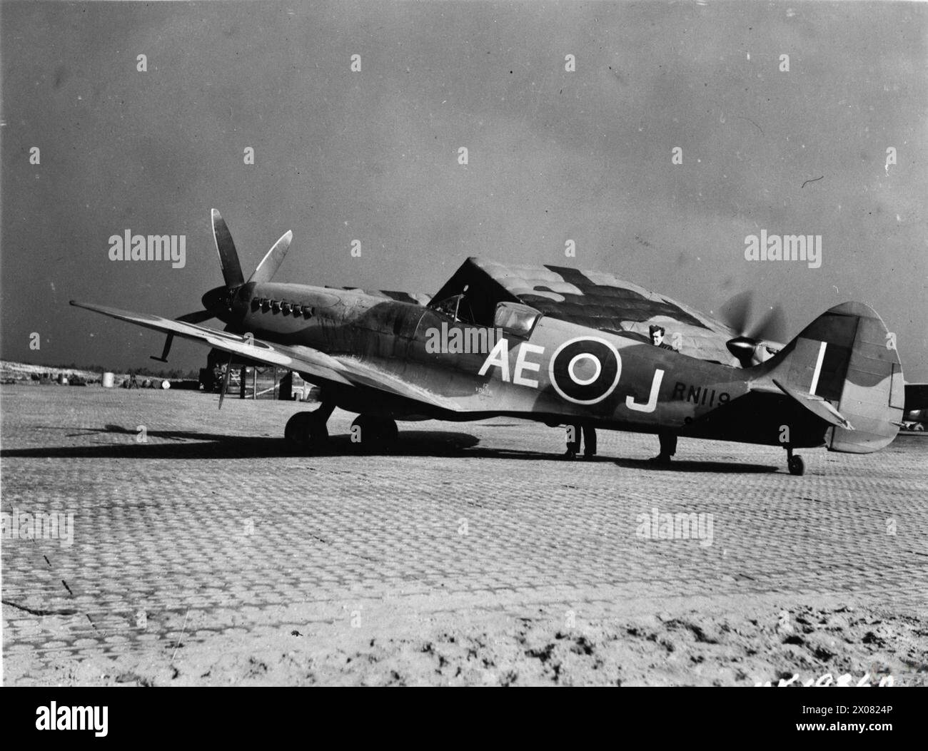 ROYAL AIR FORCE: 2ND TACTICAL AIR FORCE, 1943-1945. - Supermarine ...