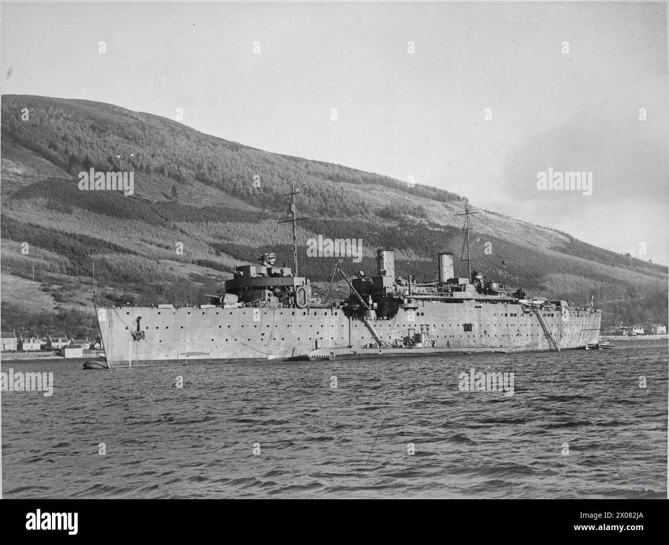 HMS FORTH - Secured to a buoy in Holy Loch. HMS SEA NYMPH (P.223 ...