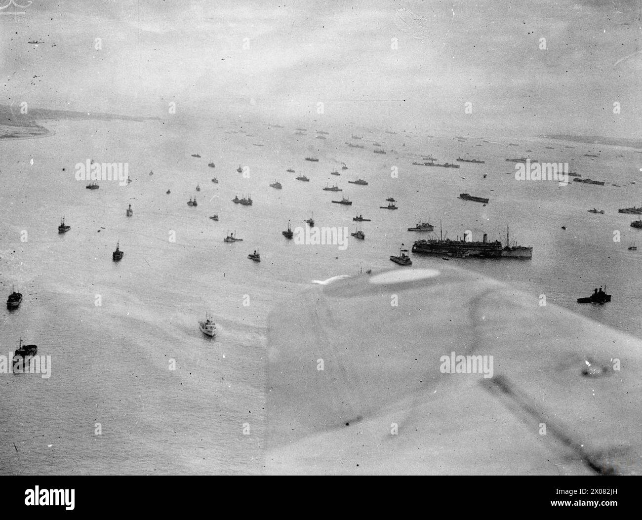 Operation overlord ships hi-res stock photography and images - Alamy