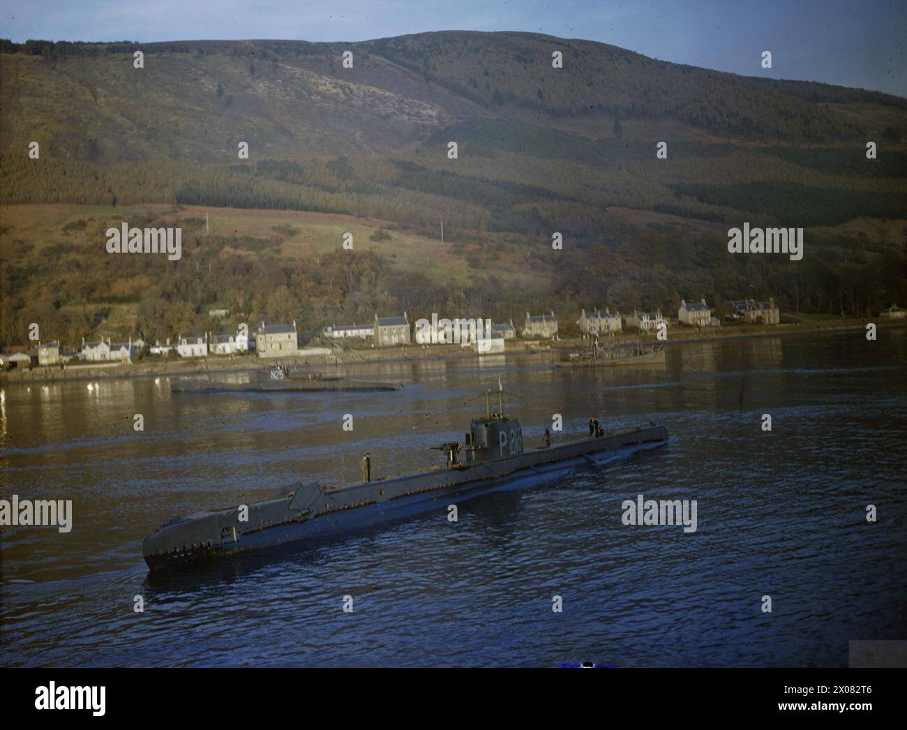 ROYAL NAVY SUBMARINES IN HOLY LOCH, SCOTLAND, 1942 - HM Submarine ...