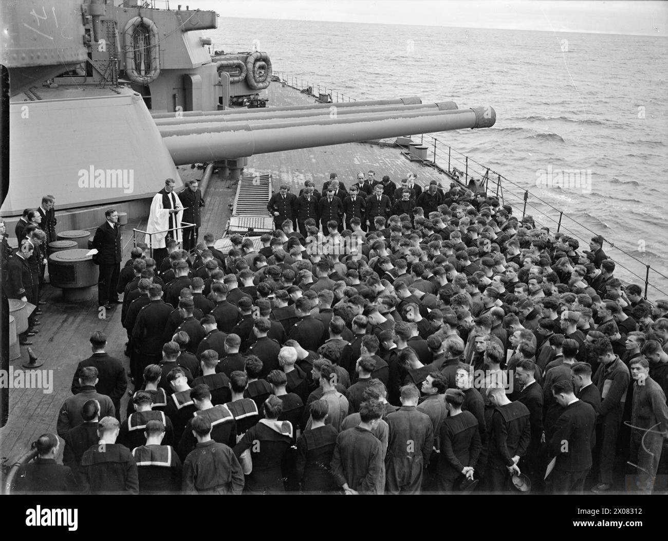 THE ROYAL NAVY DURING THE SECOND WORLD WAR - A memorial service for the ...