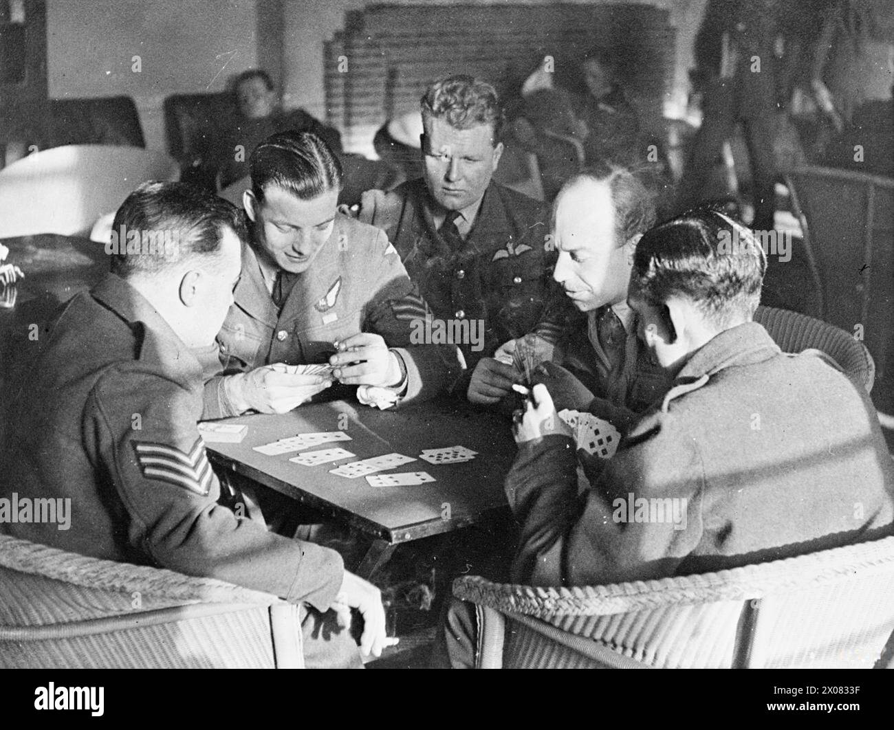 BOMBER SERGEANT'S DAY AND NIGHT: A GAME OF CARDS - Original wartime ...