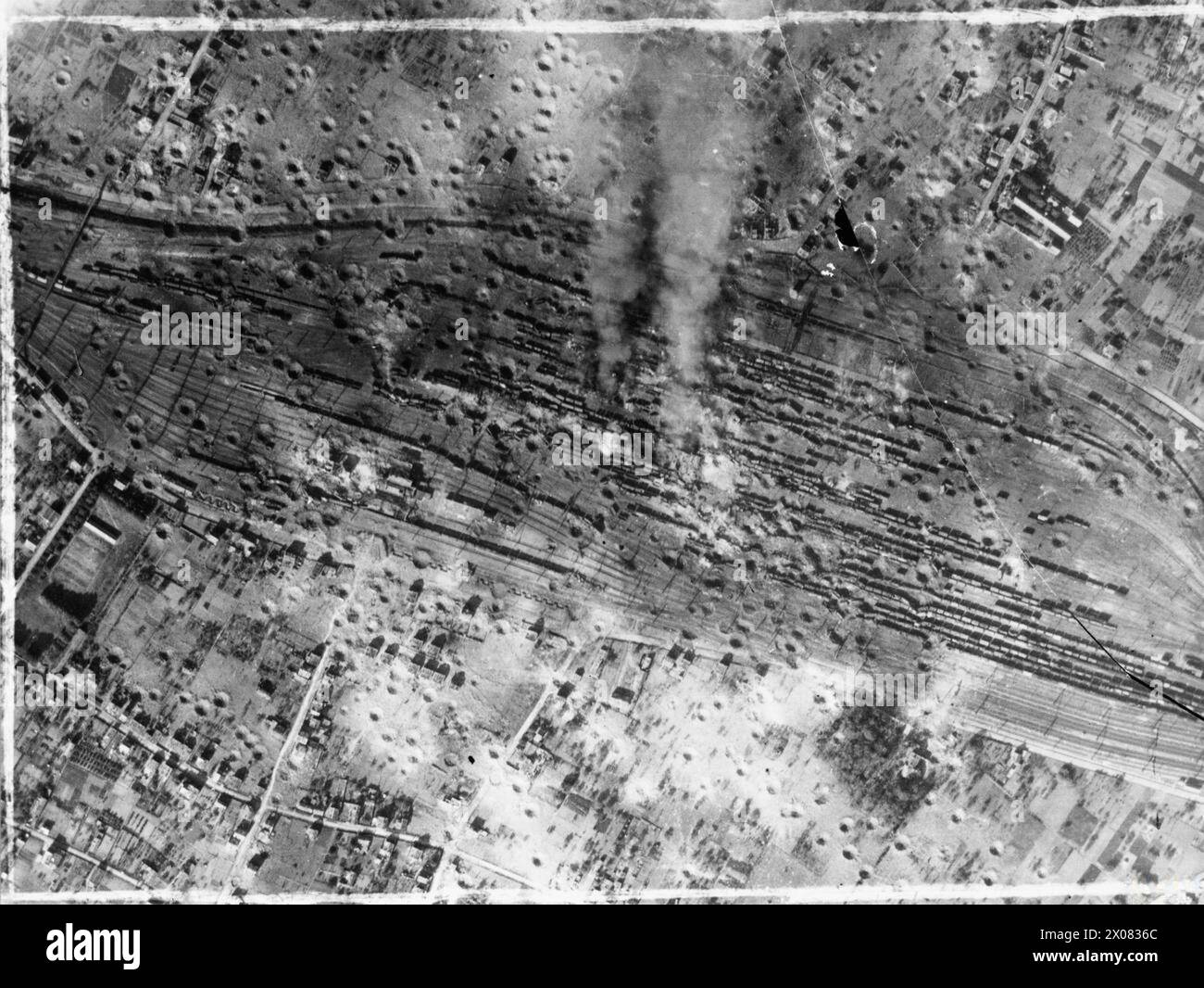 ROYAL AIR FORCE: OPERATIONS BY THE PHOTOGRAPHIC RECONNAISSANCE UNITS ...