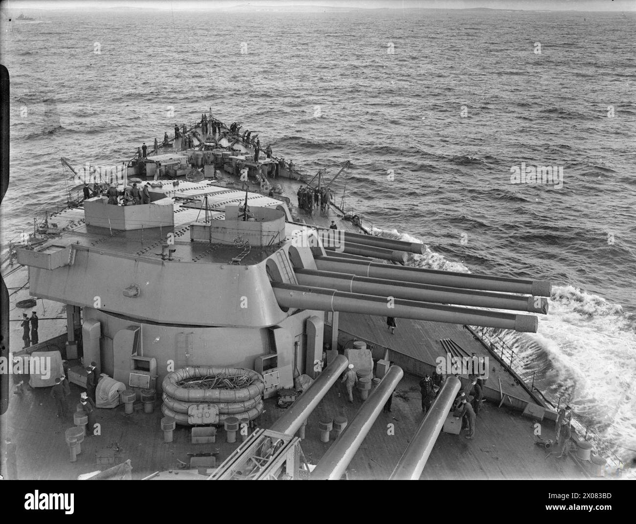 THE ROYAL NAVY DURING THE SECOND WORLD WAR - A very clear shot of B ...