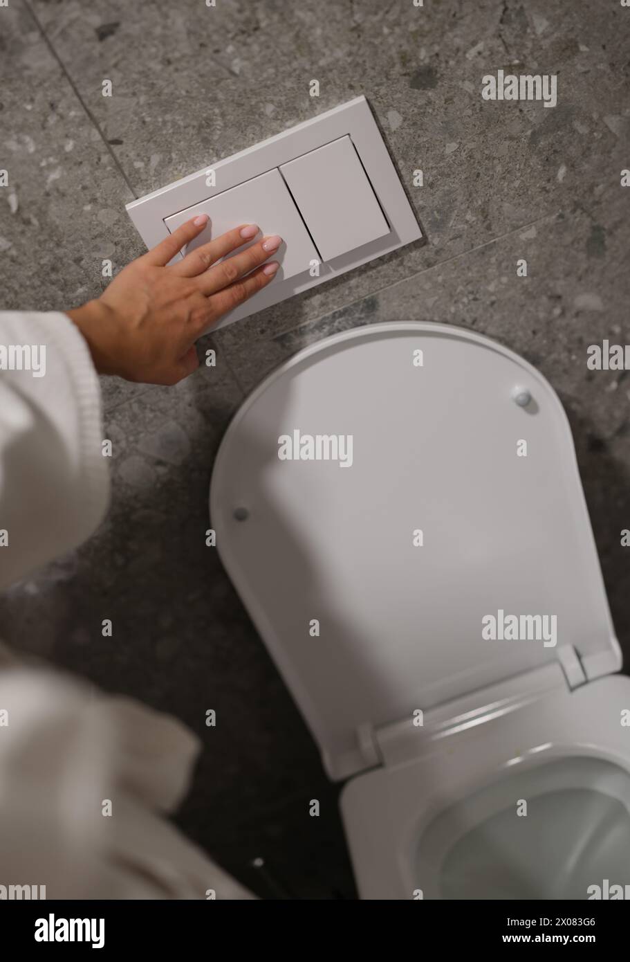 Double flush toilet hi-res stock photography and images - Alamy