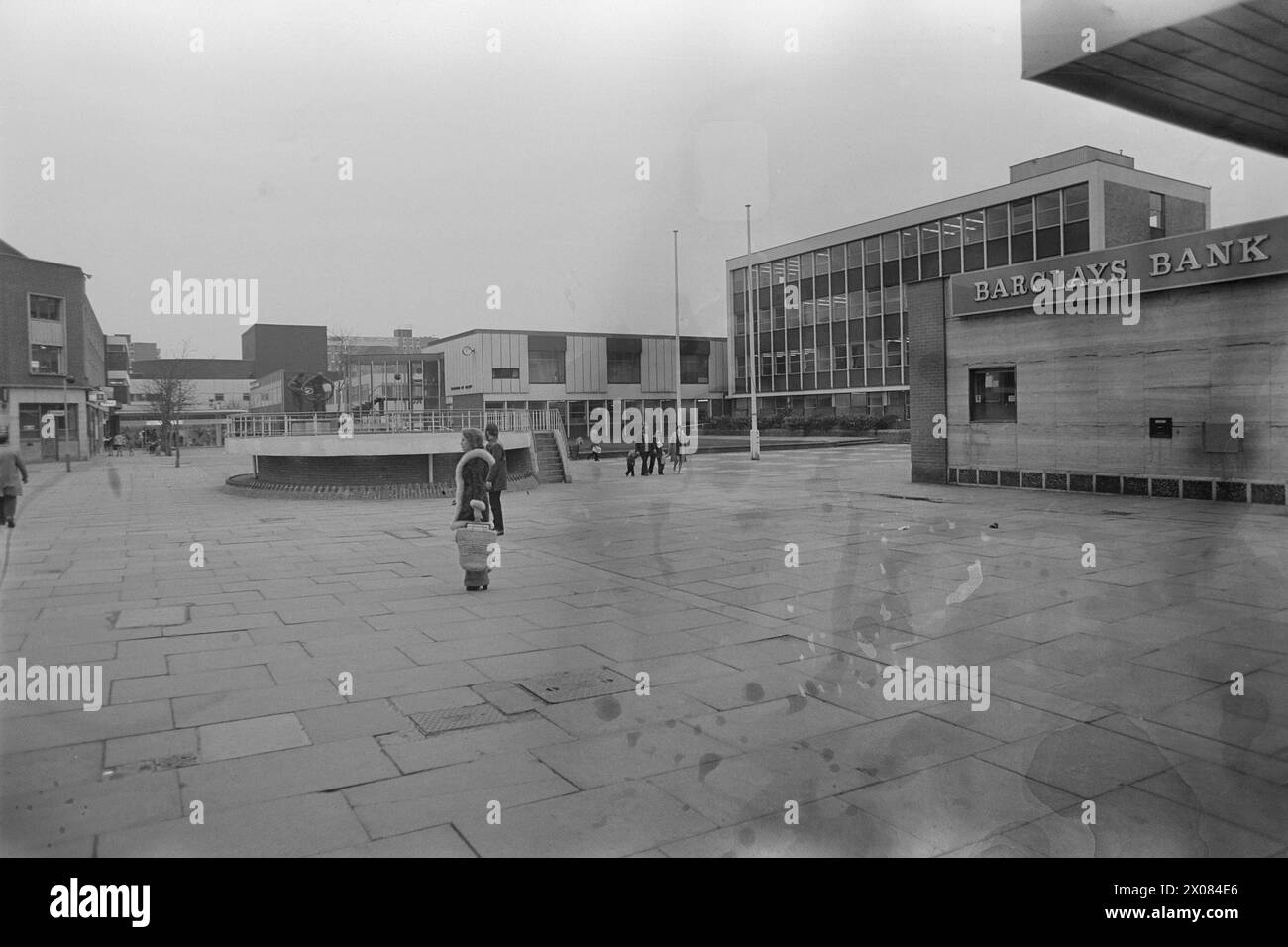 Current 14 - 3 - 1973: The city that waits for oilThe British ...