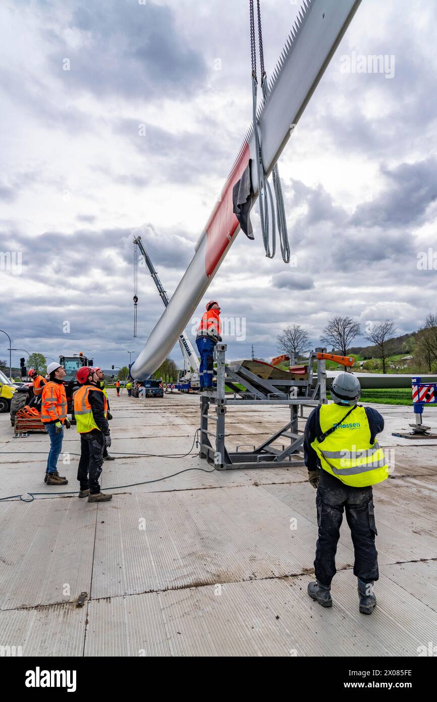 Preparation for the transport of a 68 meter long blade, a wind turbine ...