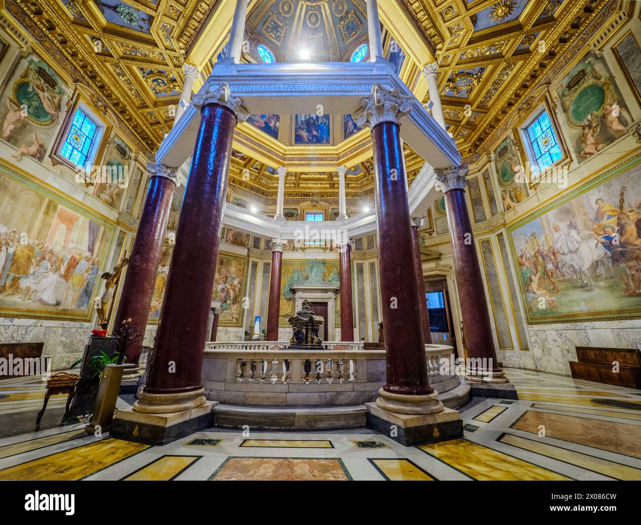 Battistero san giovanni laterano hi-res stock photography and images ...