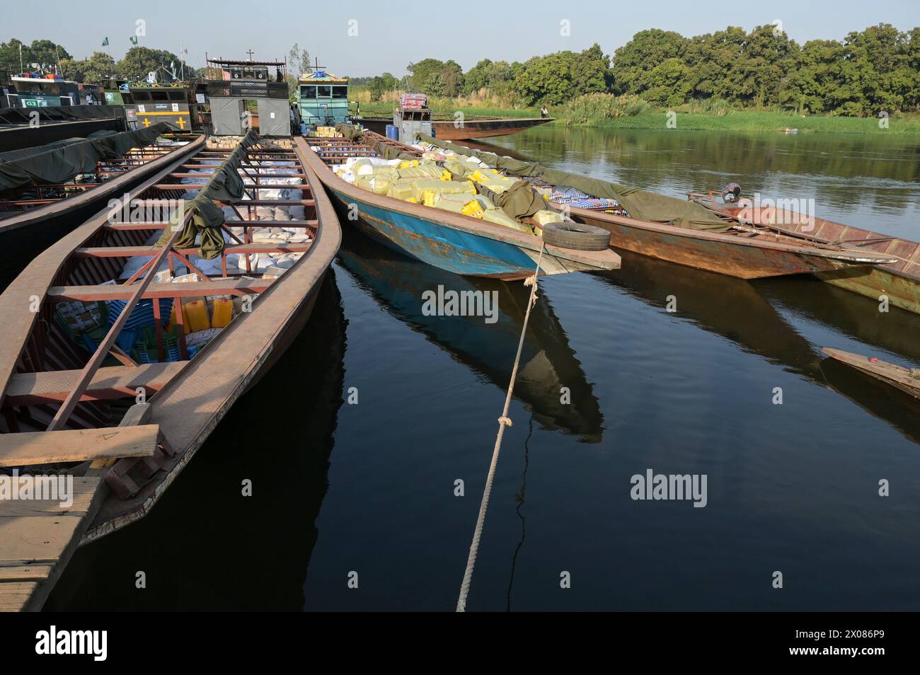 SOUTH-SUDAN, capital city Juba, White Nile river, Hai Jalaba river port ...