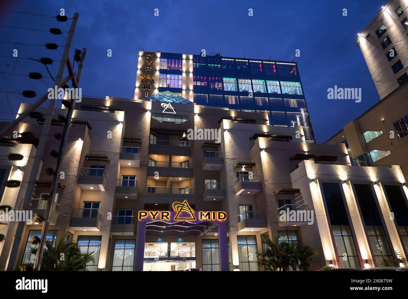 SOUTH-SUDAN, capital city Juba, luxury Hotel Pyramid / SÜDSUDAN ...