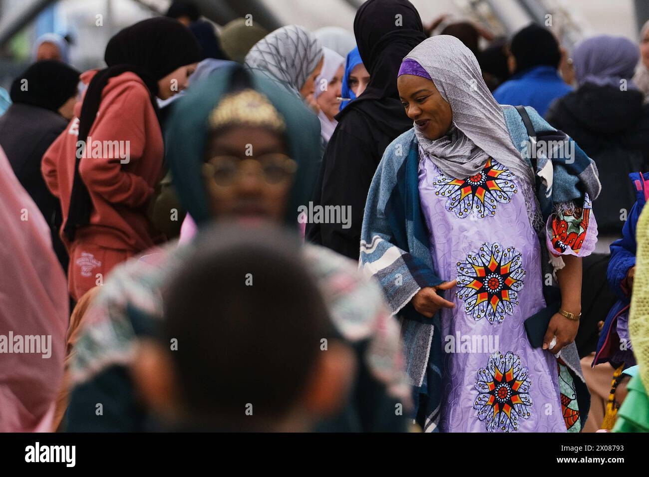 Napoli, Italy. 10th Apr, 2024. Eid al Fitr Muslim community members ...